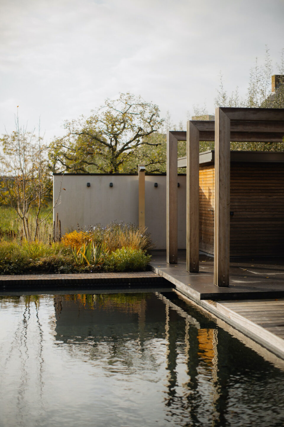 Contemporary farm garden - HOOG.design - Exclusive living inspiration