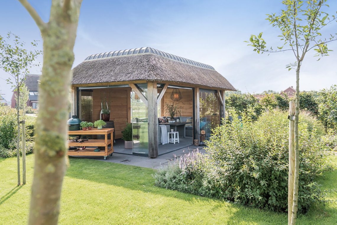 Exclusive Oak Veranda