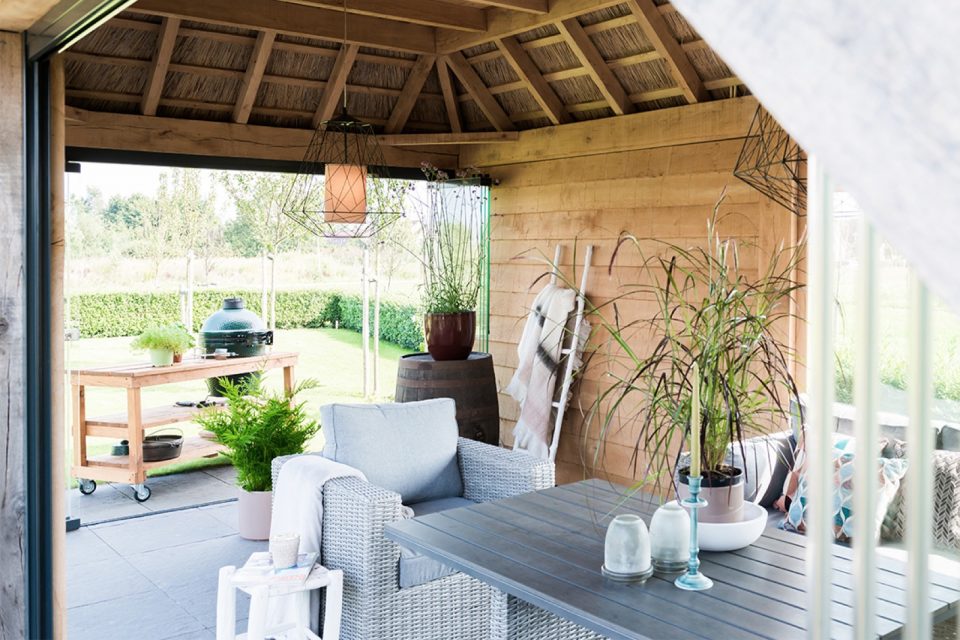 Exclusive Oak Veranda