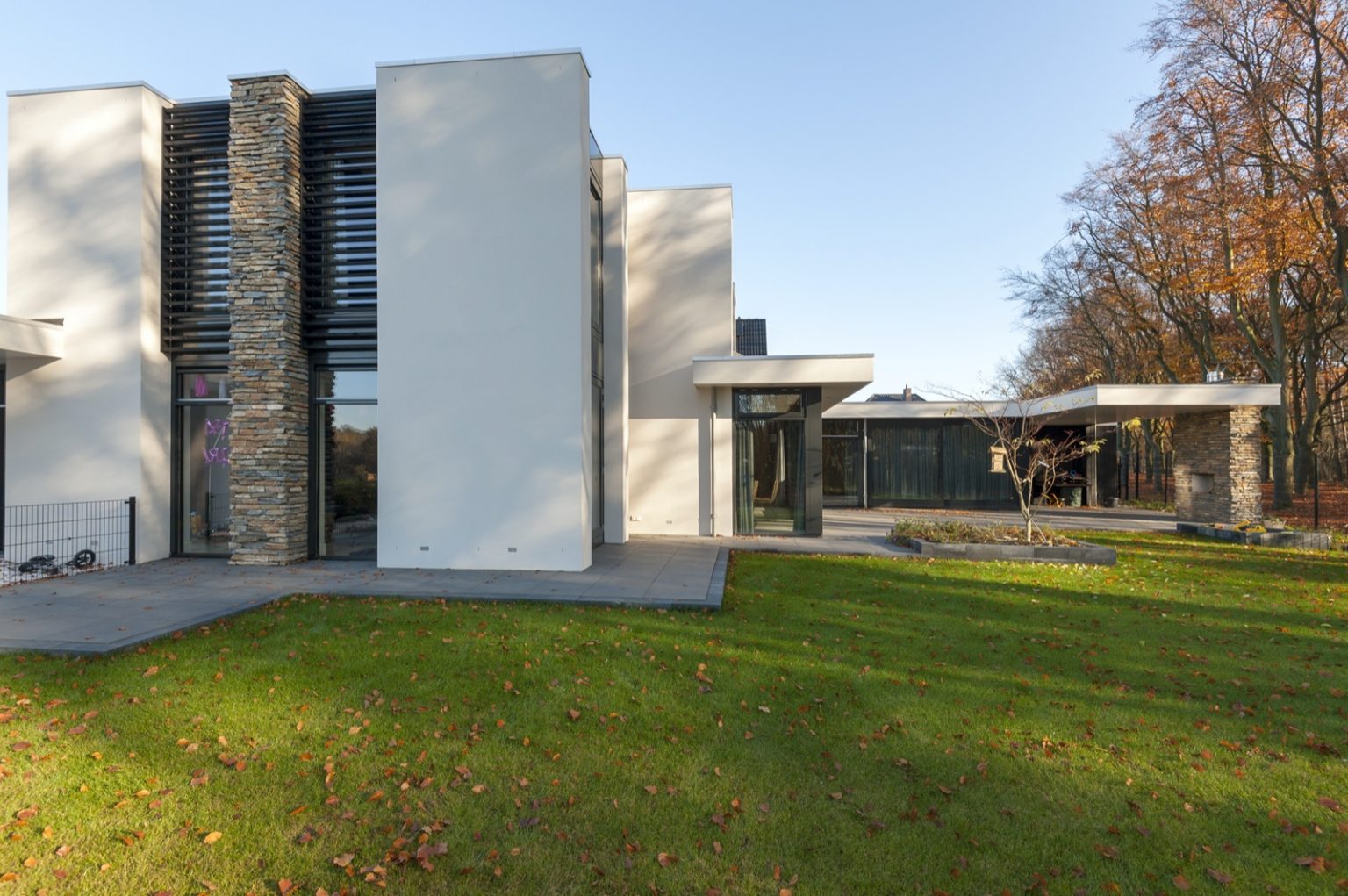 Cubist house with natural stone facade in Ede