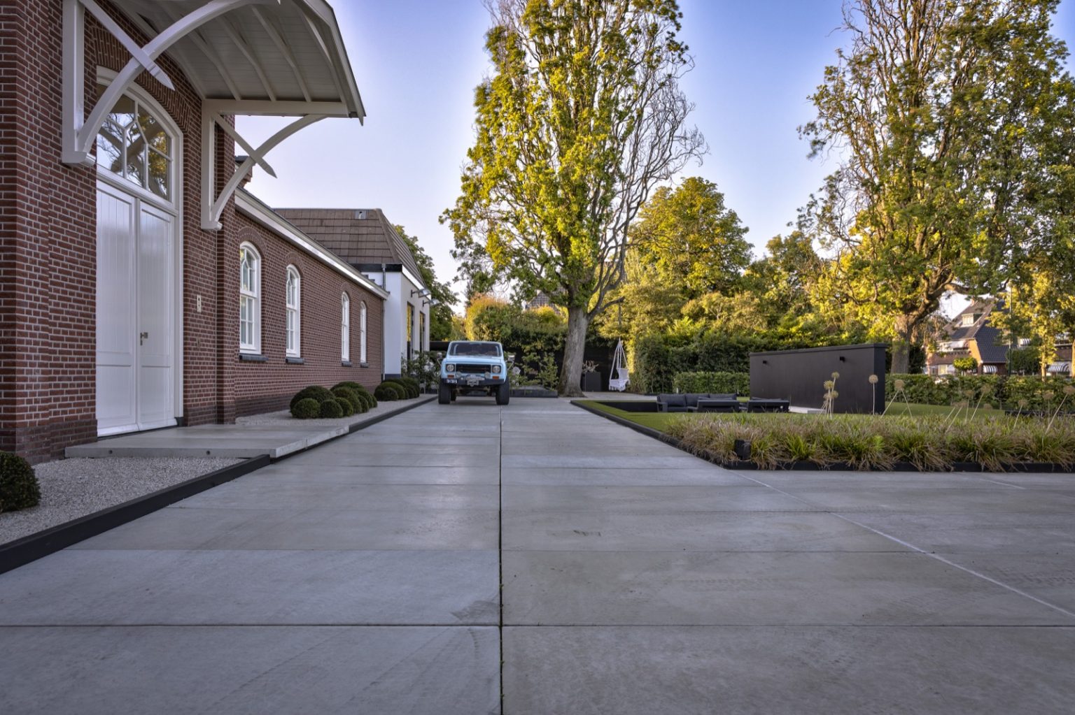 Frontyard. Backyard. Interior. - HOOG.design - Exclusive living inspiration