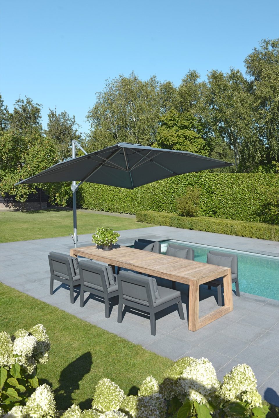 Right Mike - HOOG.design - Exclusive living inspiration