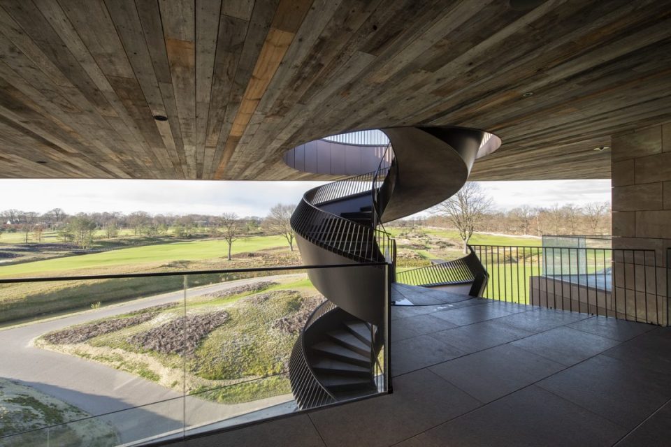 Exclusive Barnwood cladding - HOOG.design - Exclusive living inspiration