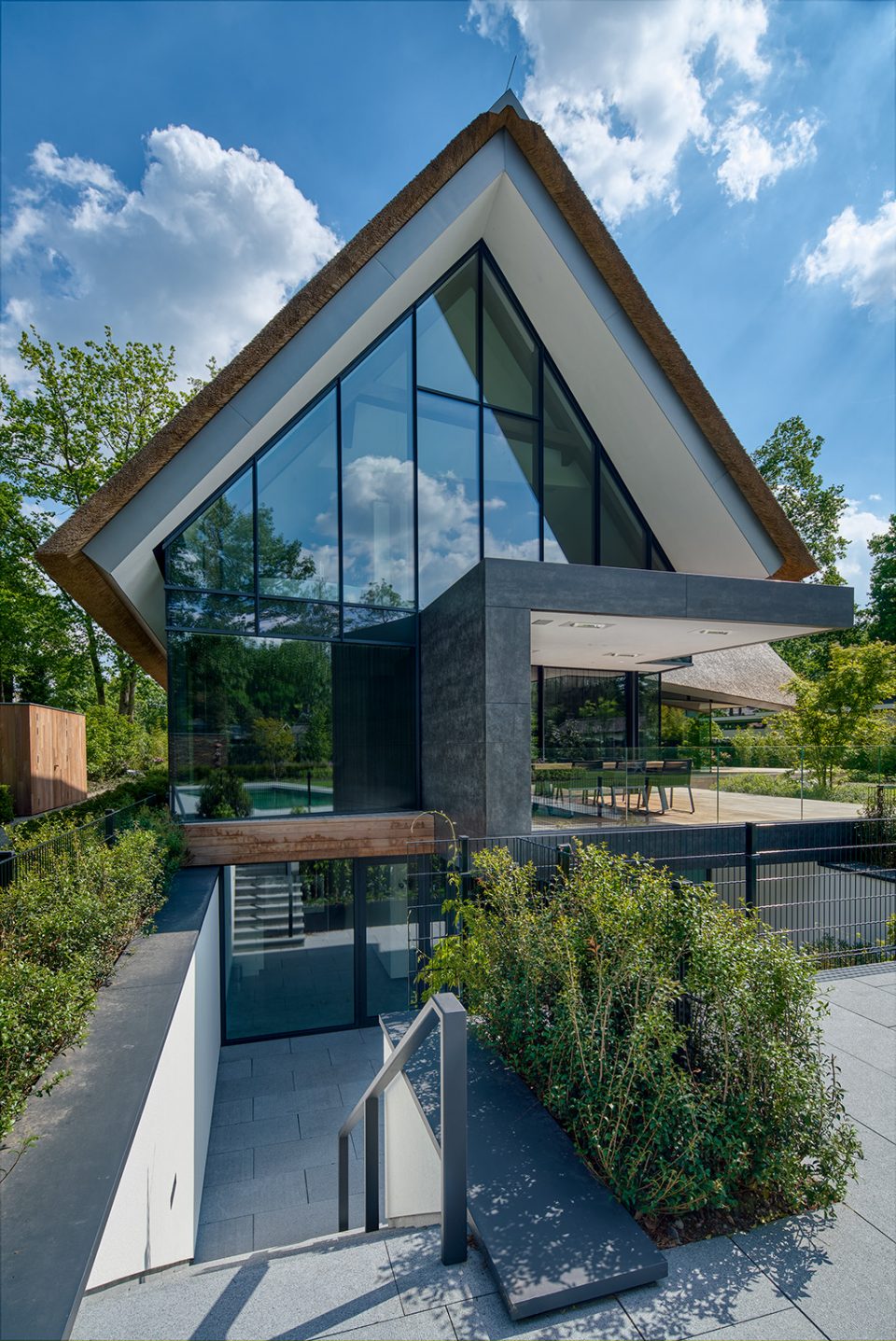 Luxury country house with pool and terrace