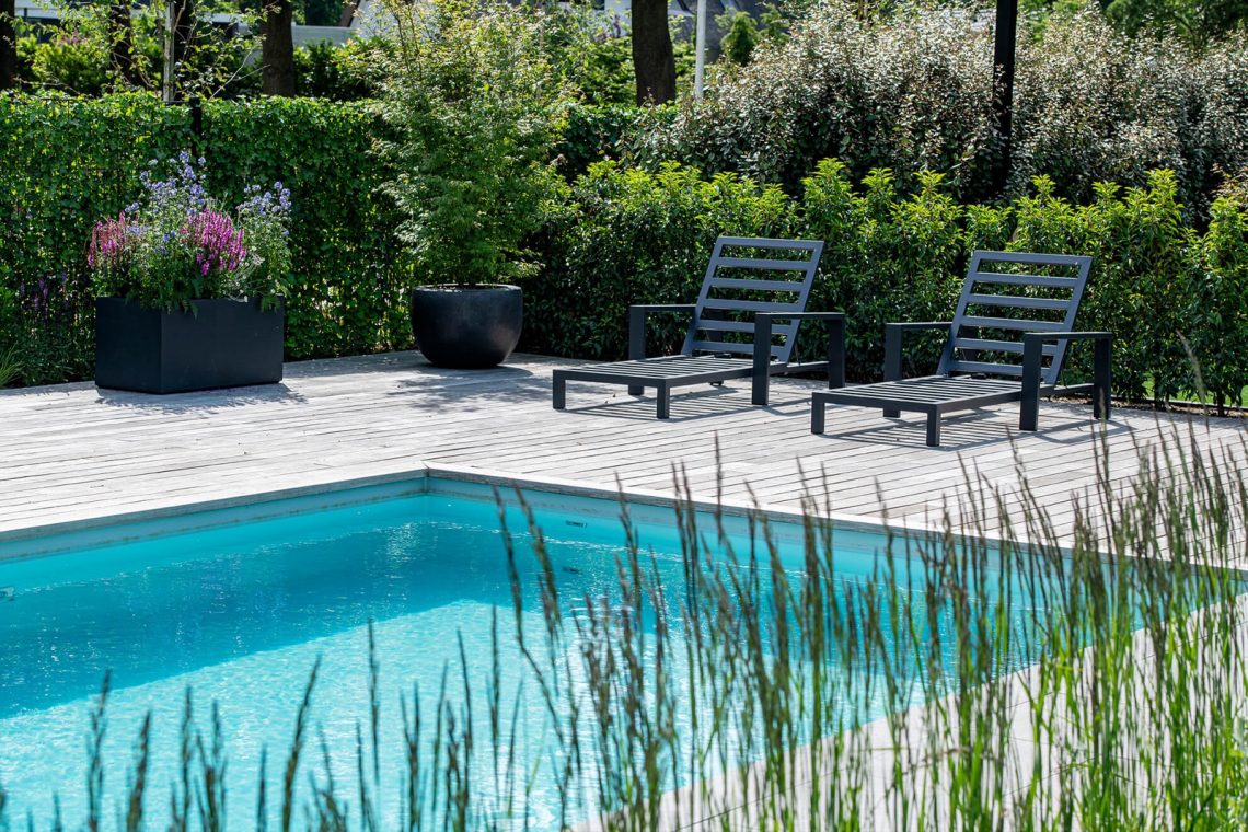 Swimming pool with stylish terrace - HOOG.design - Exclusive living ...