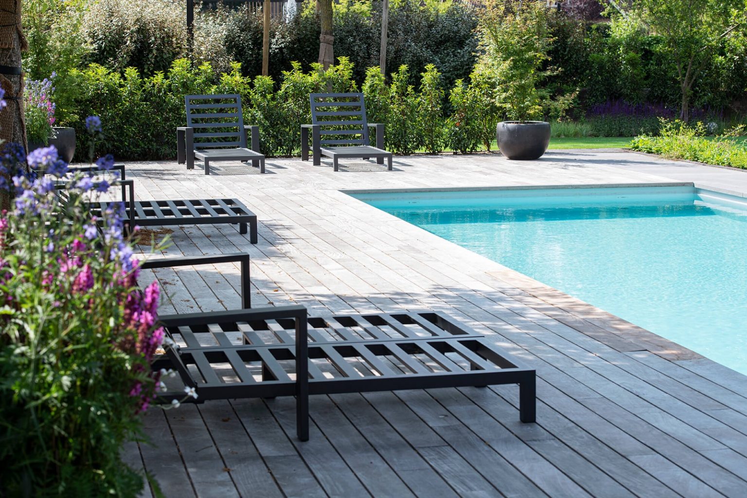 Swimming pool with stylish terrace - HOOG.design - Exclusive living ...