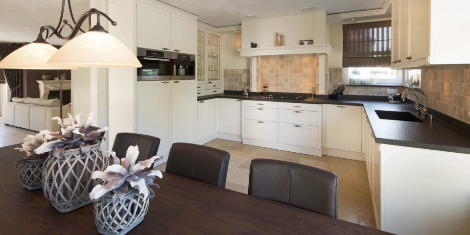 Nostalgische keukens: klassieke Engelse keuken