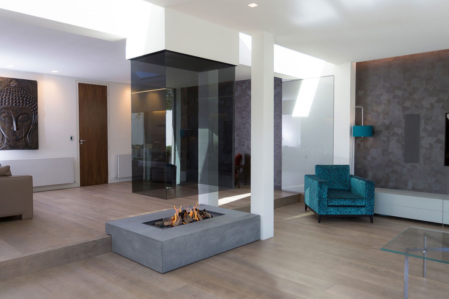 870 Hangende glazen open haard