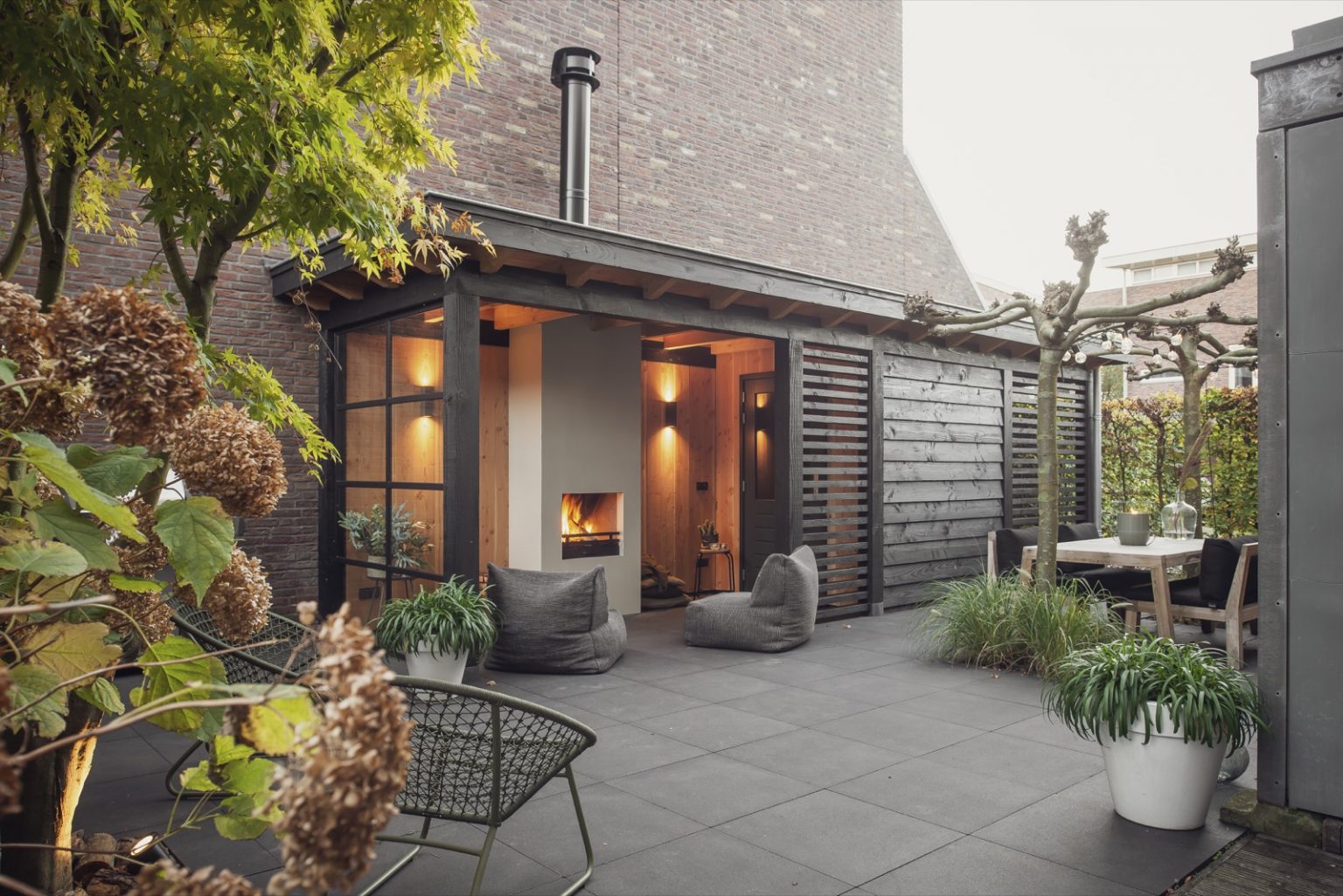 Sfeervolle overkapping Den Haag