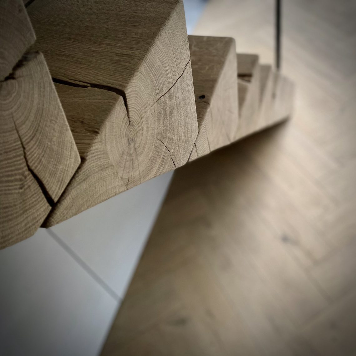 Oak beam stair slide - HOOG.design - Exclusive living inspiration