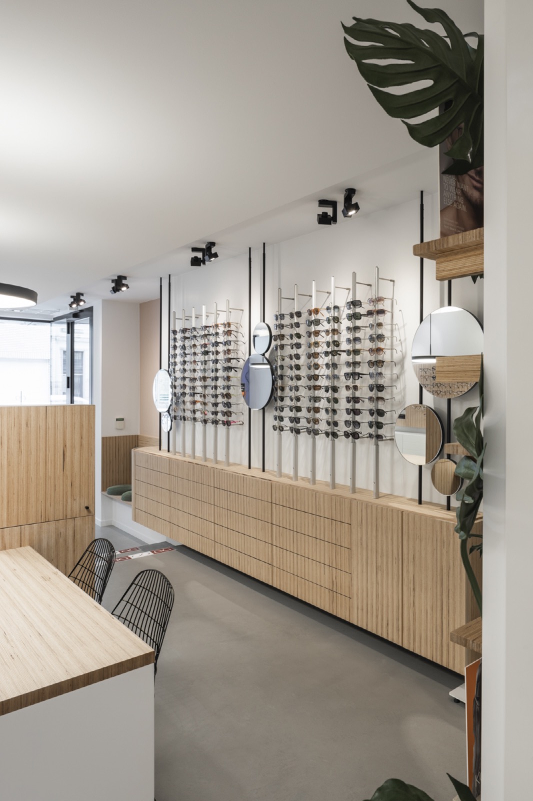 Custom work for an optician in Deurne