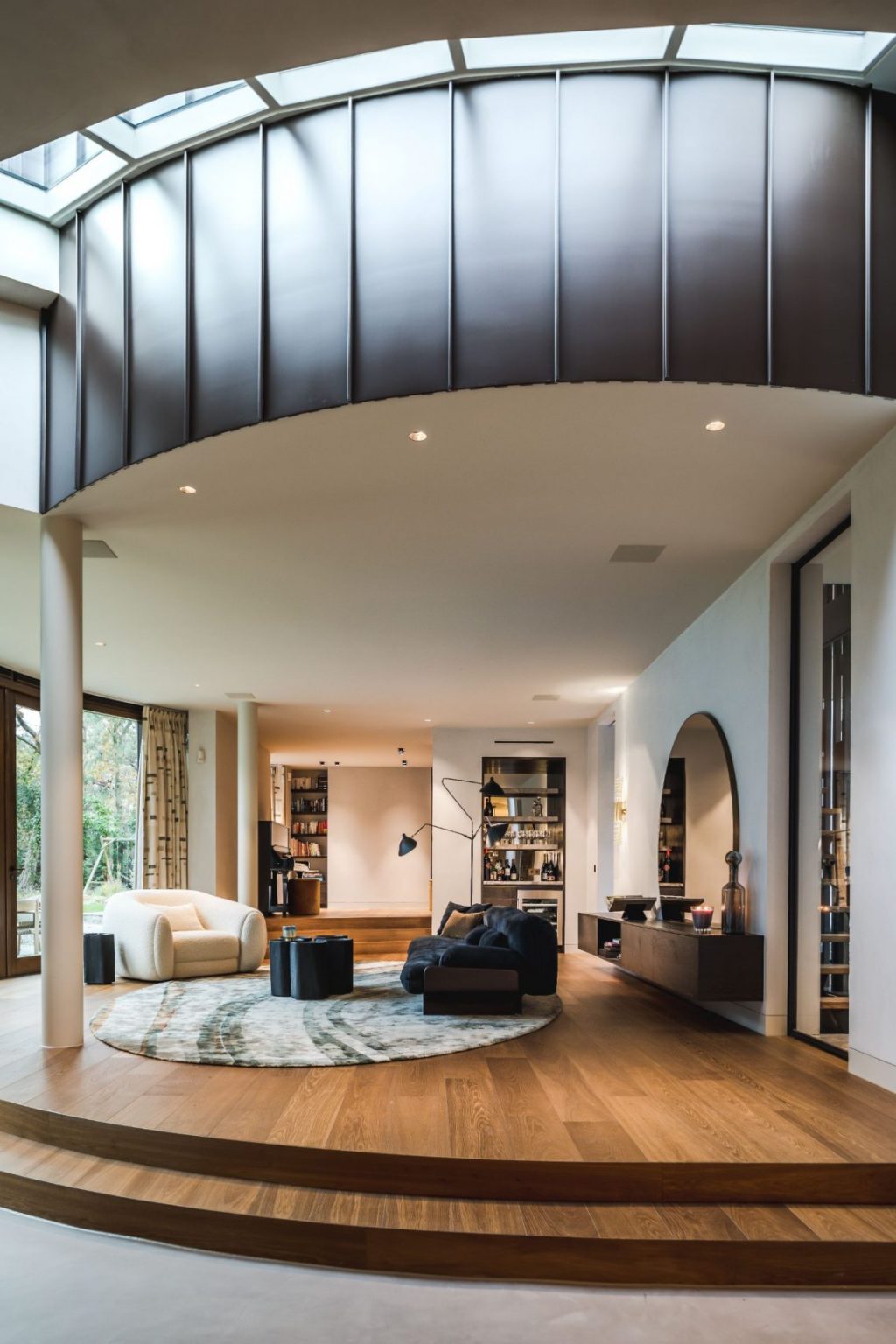 Residential house with exclusive window decoration