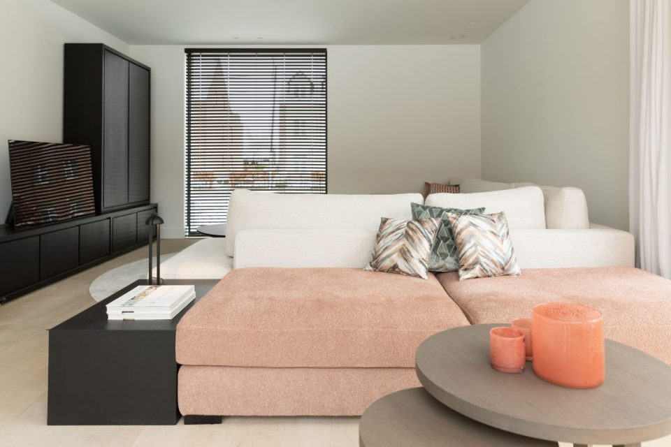 Geluk verpakt in een Charrell-interieur