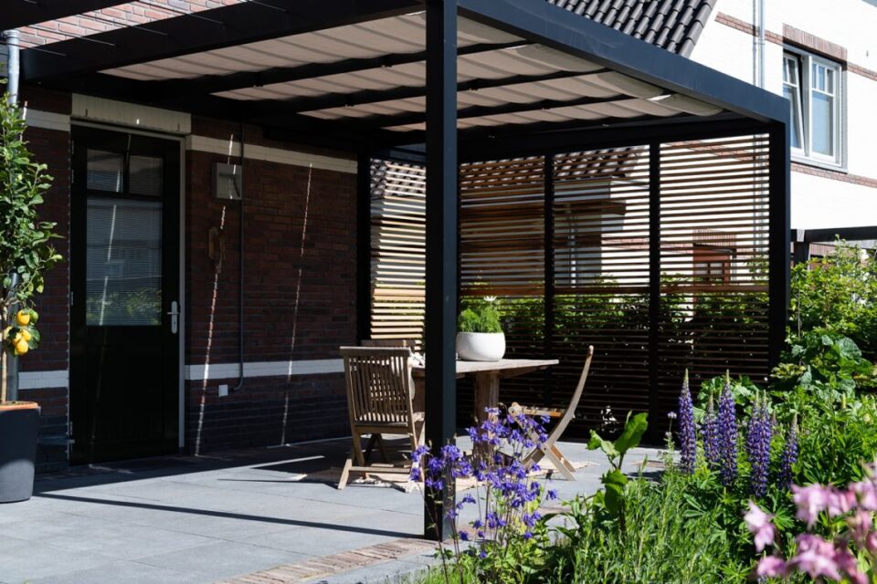 Overkapping met Lamellen in Amersfoort