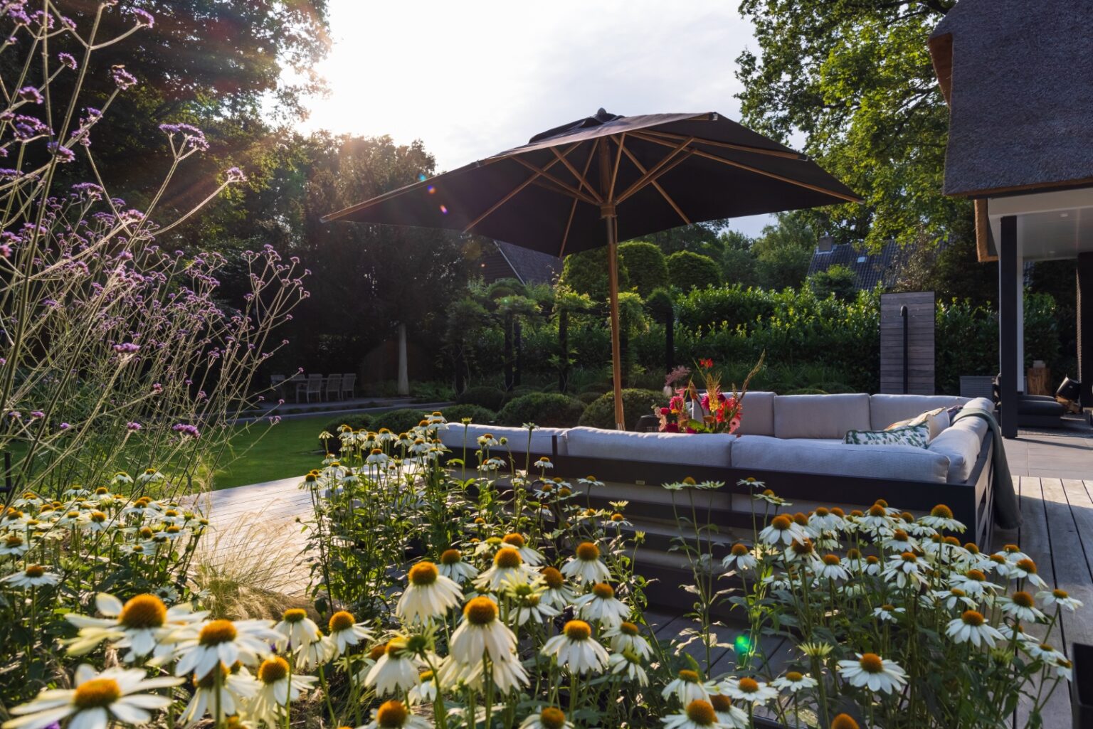 Luxurious garden - HOOG.design - Exclusive living inspiration