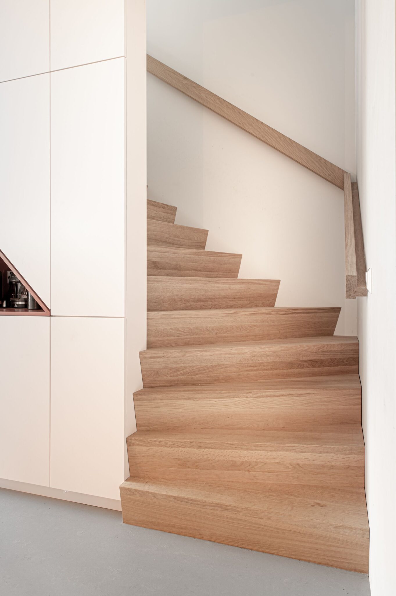 Modern Z-staircase - HOOG.design - Exclusive living inspiration