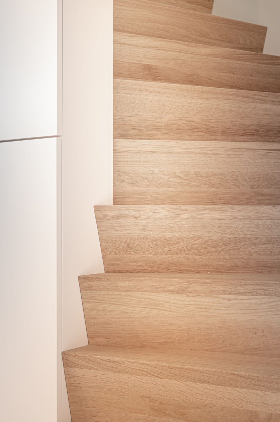 Modern Z-staircase - HOOG.design - Exclusive living inspiration