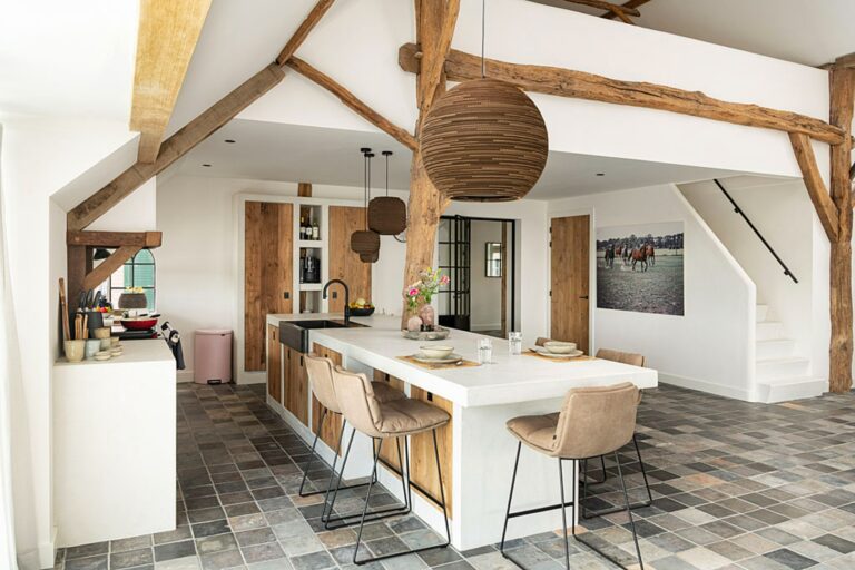 Grezzo concrete : color Ibiza White - HOOG.design - Exclusive living ...