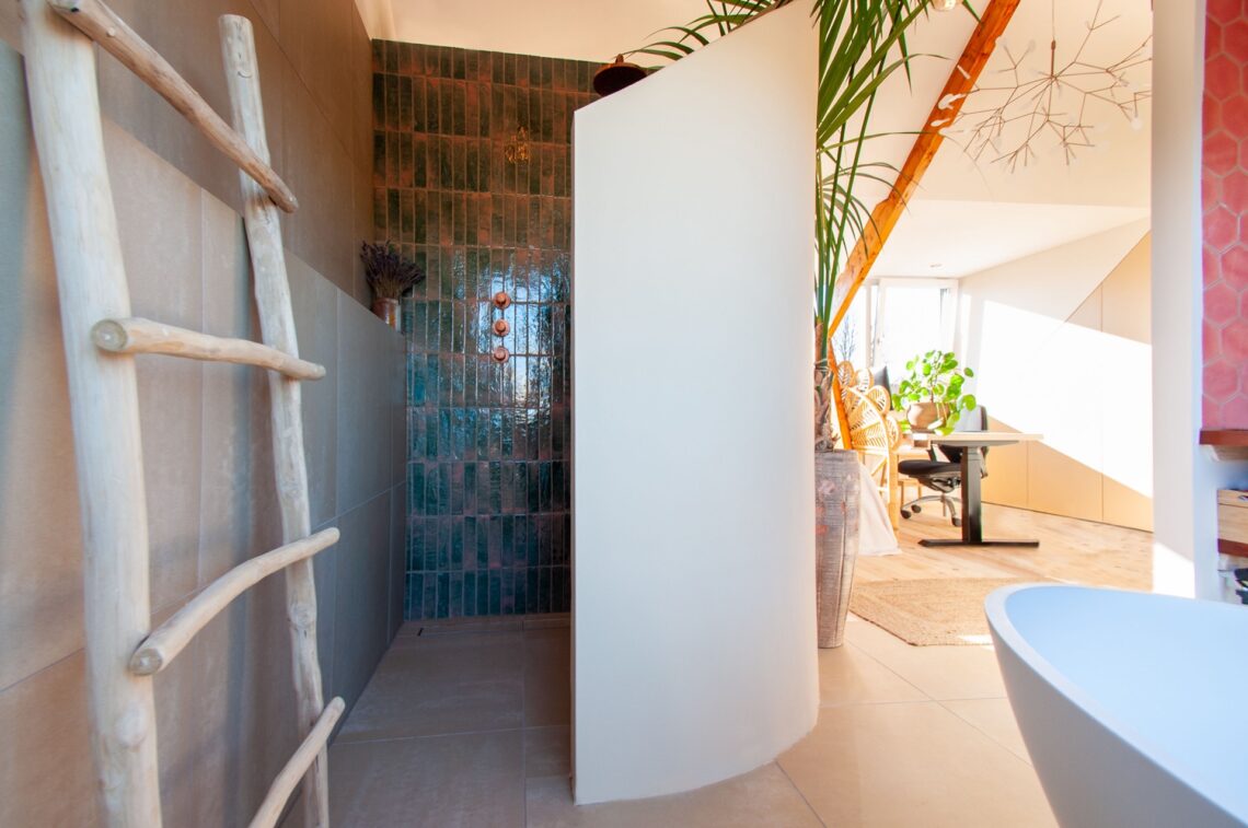 De Badkamer op Zolder