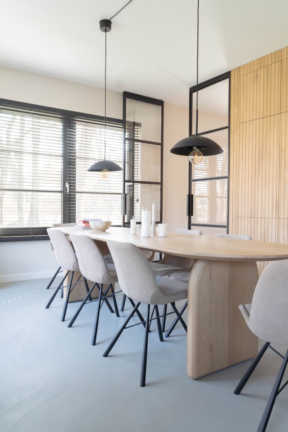 Gietvloer in modern interieur