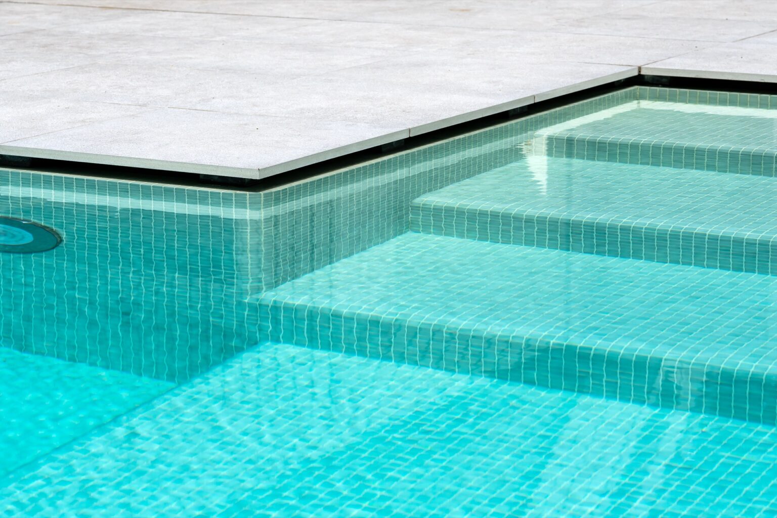 Project Oss - Betegeld onderloopzwembad