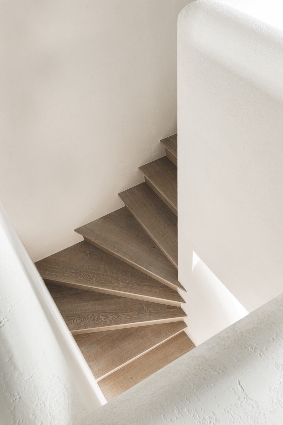 Oasis of calm through the use of soft, homogeneous and seamless ...