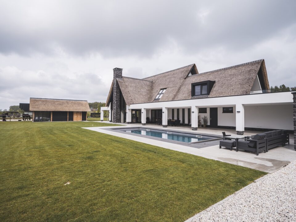 Country house with pool, Numansdorp