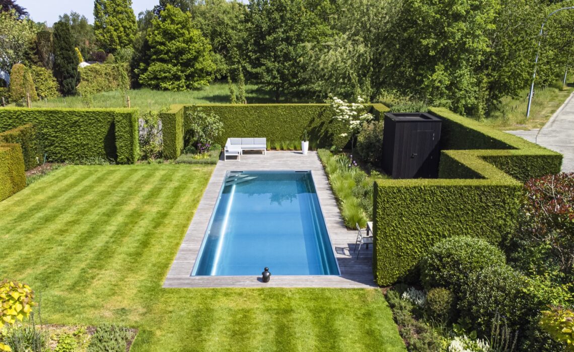 Hoogwaardig zwembad in tuin