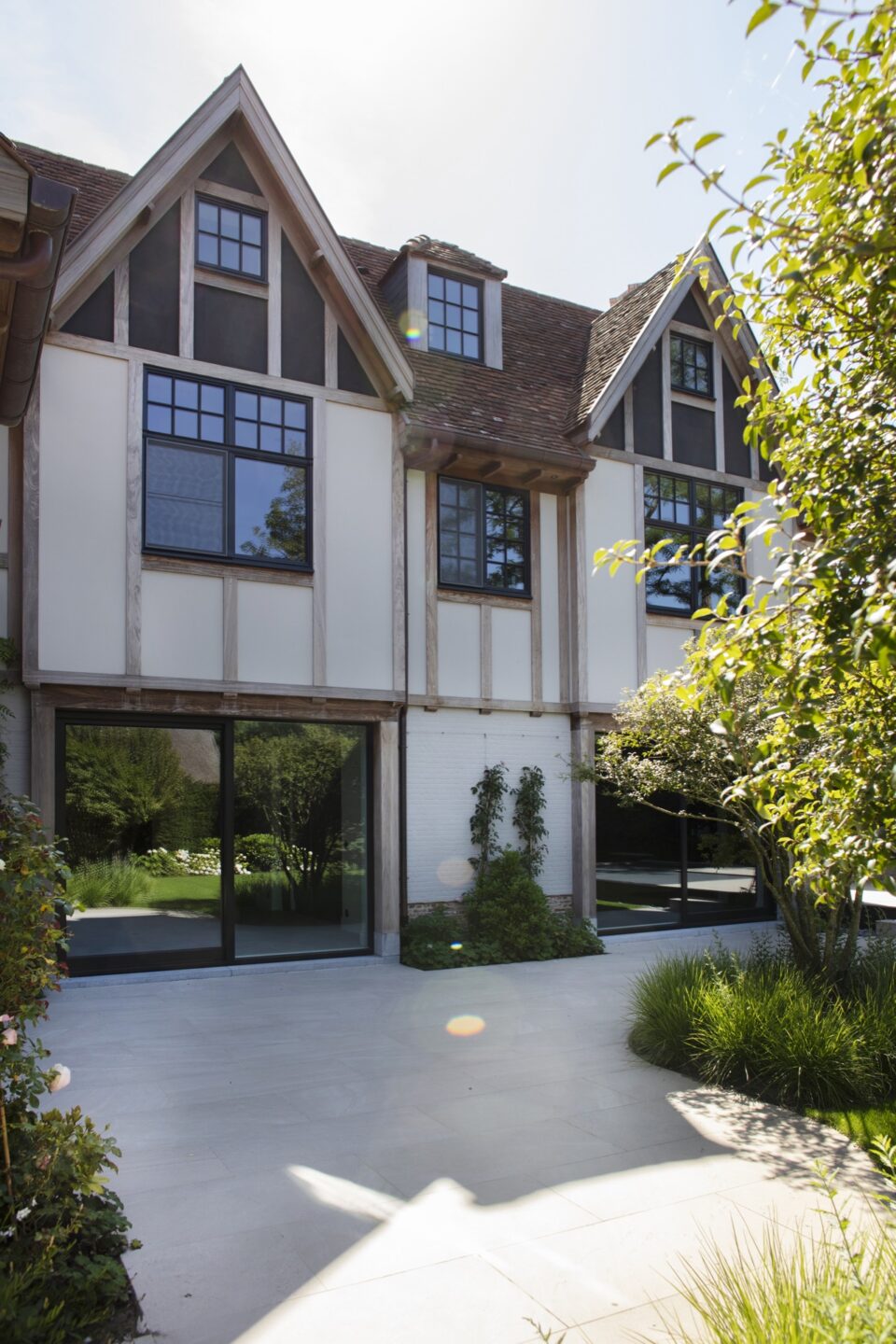 Villa with black elements