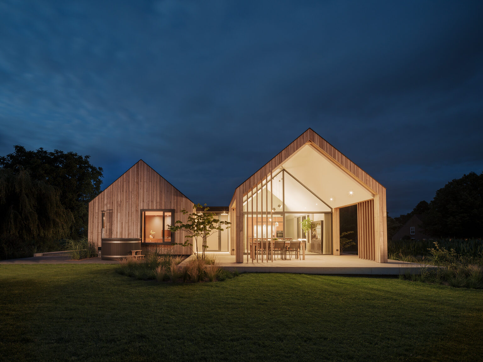 Scandinavian-looking barn house