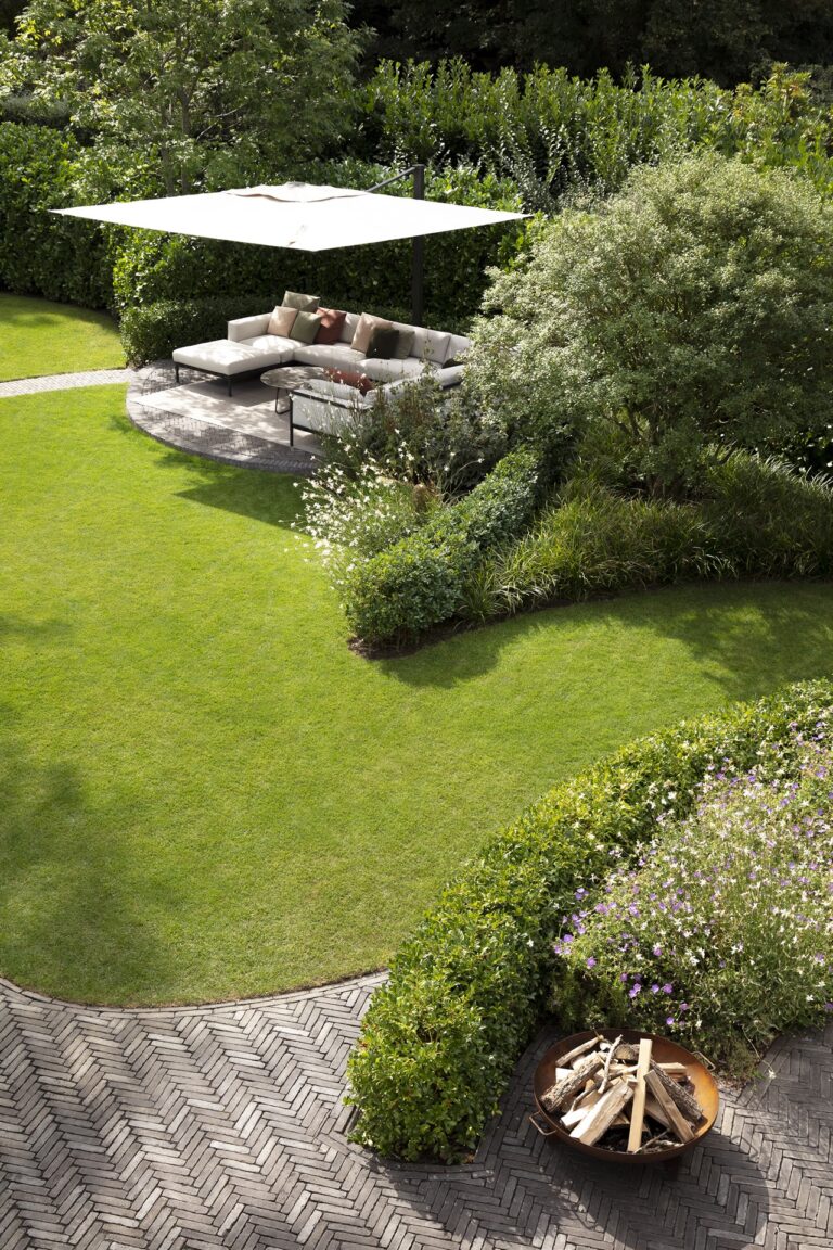 Exclusive coastal garden in Knokke