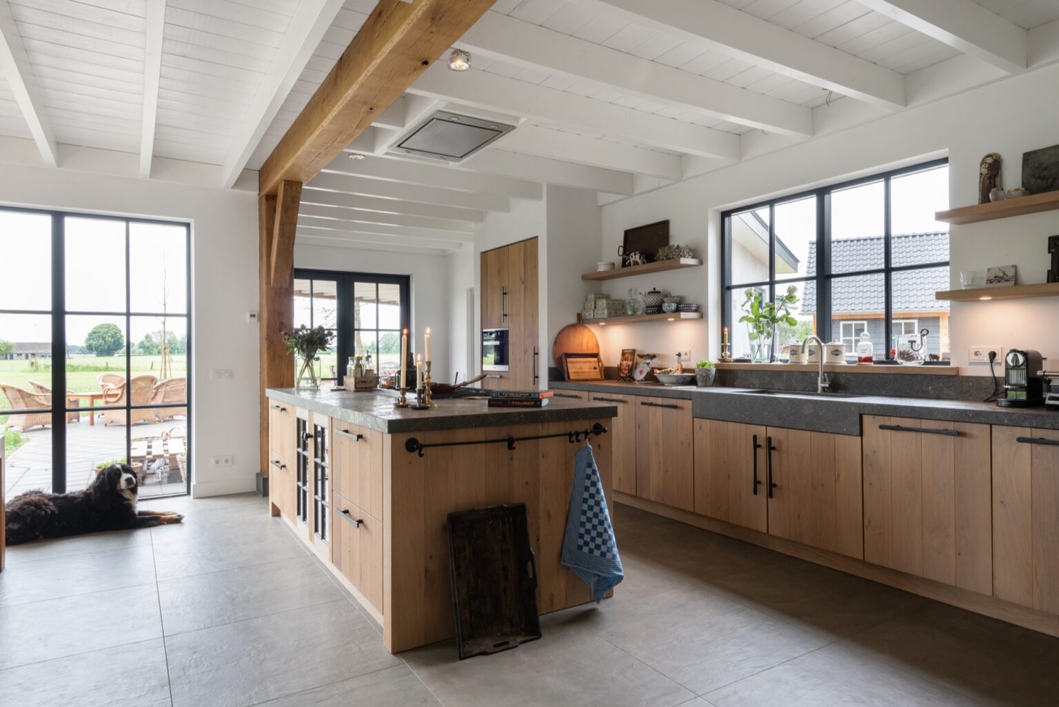 Solid wood kitchen