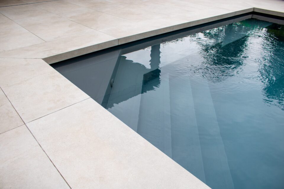 Project Vught: a carefree swimming pool - HOOG.design - Exclusive ...