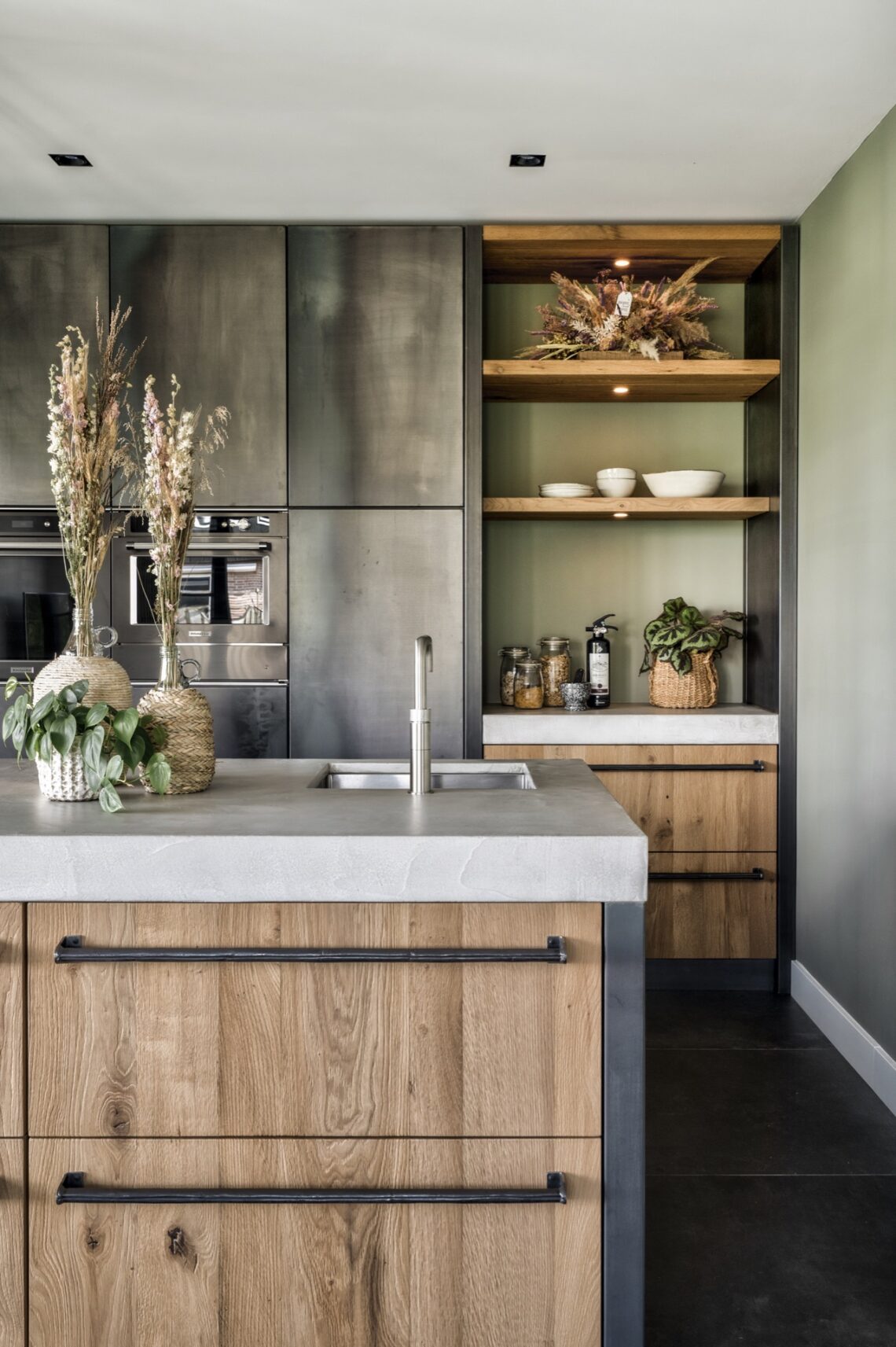 Atmospheric wooden kitchen