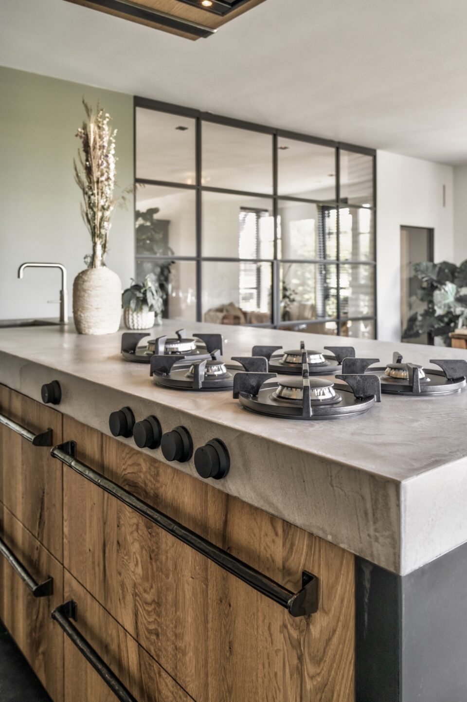 Atmospheric wooden kitchen