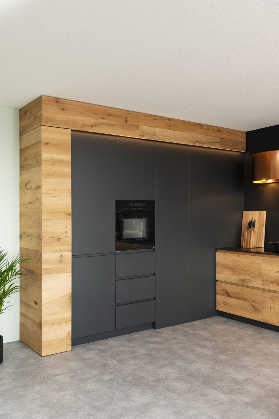 Modern old oak kitchen