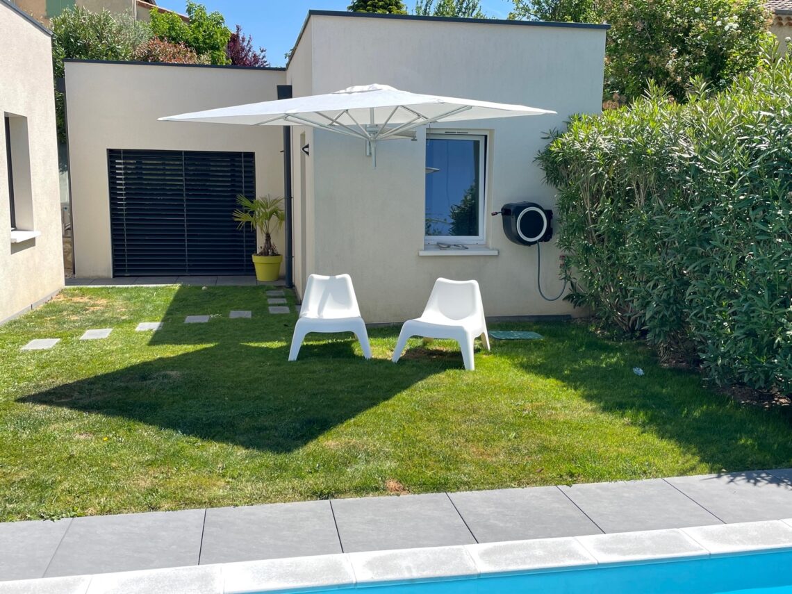 Paraflex - wall parasol