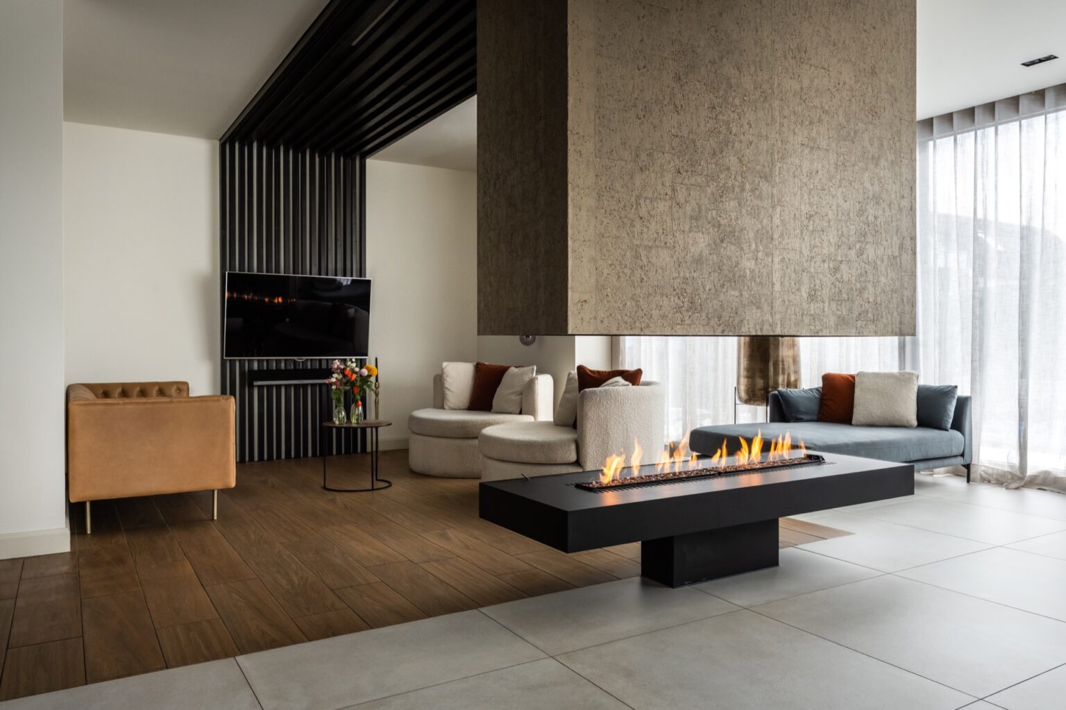 Modern indoor fireplace