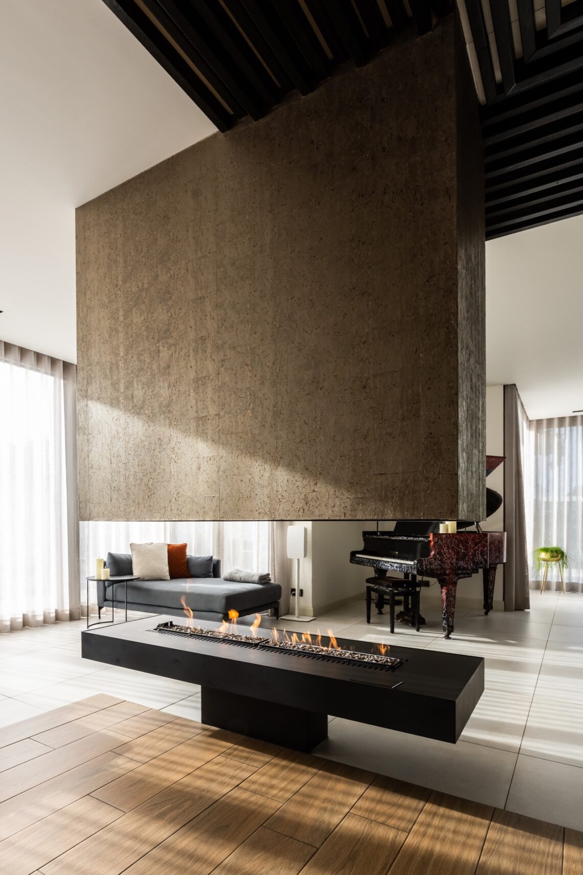 Modern indoor fireplace