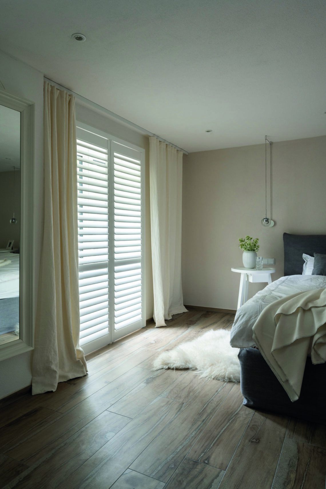 Insulating JASNO shutters
