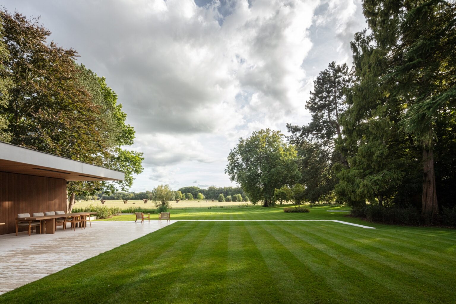 Villa with large garden - HOOG.design - Exclusive living inspiration