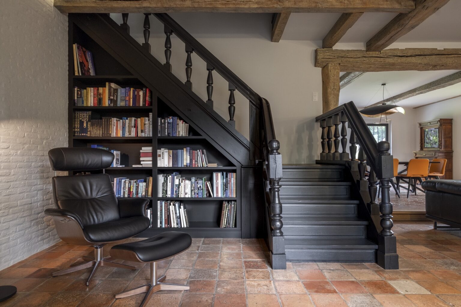 Renovatie en restyling van landelijke woonst in Schoten