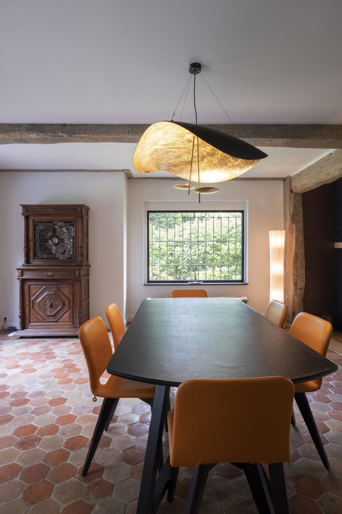 Renovatie en restyling van landelijke woonst in Schoten