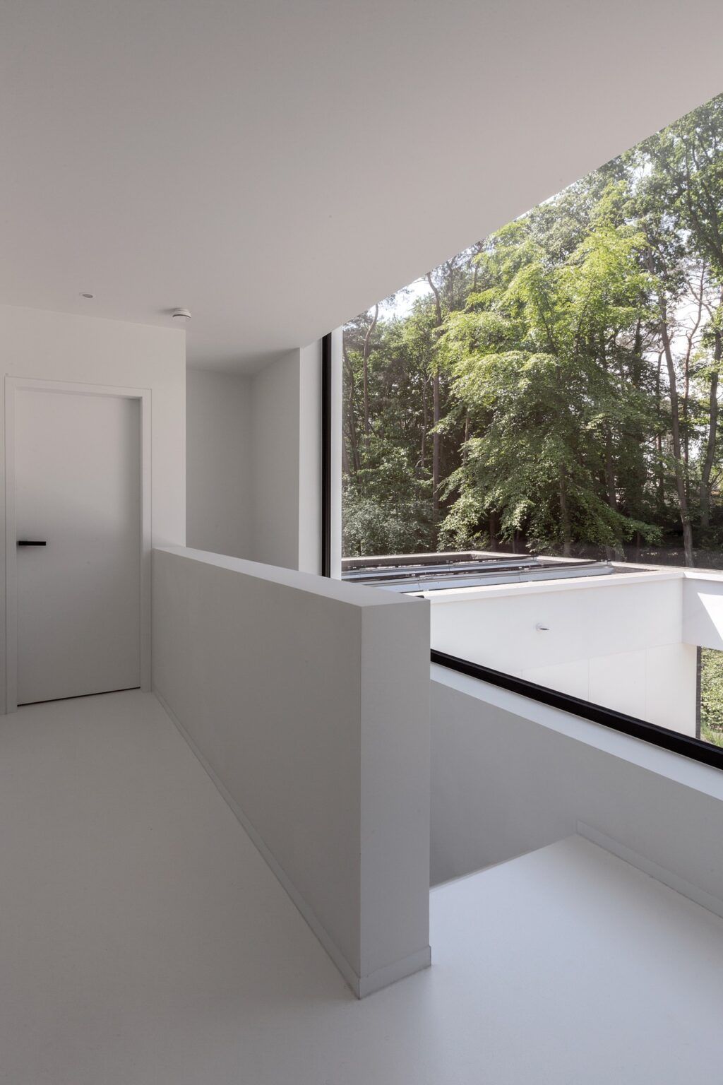 Painting works in modern villa in Keerbergen