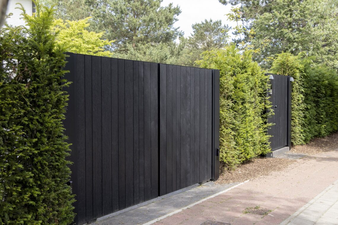 Aluminum garden gate with black brushed wood