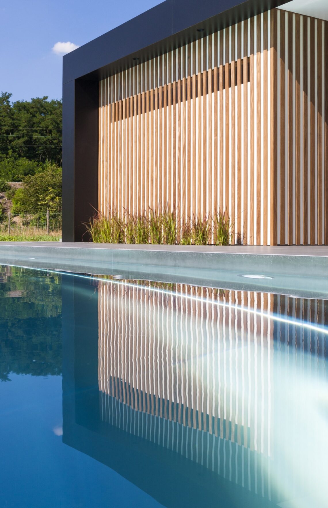 The Modern Trespa Outbuilding - HOOG.design - Exclusive living inspiration