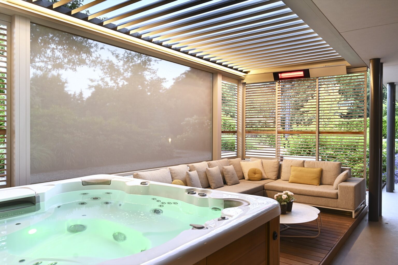 Luxe wellness overkapping