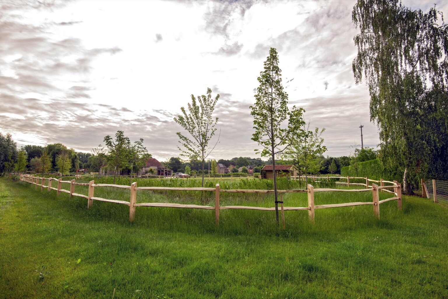 Strakke en moderne omheining