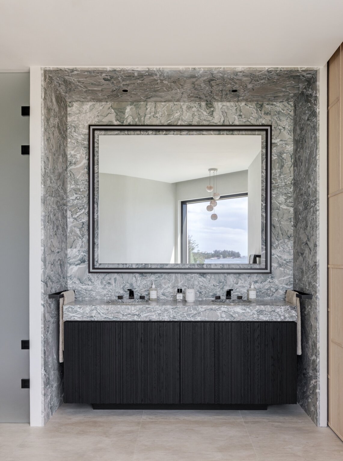 Luxe interieur gerealiseerd door Hubbers Interieurmakers