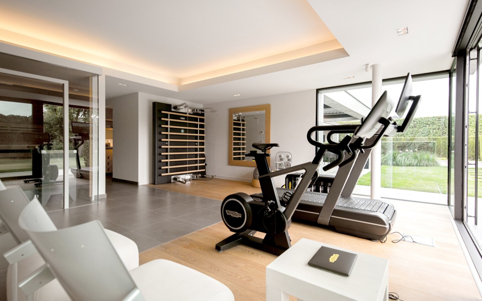 Poolhouse met fitness